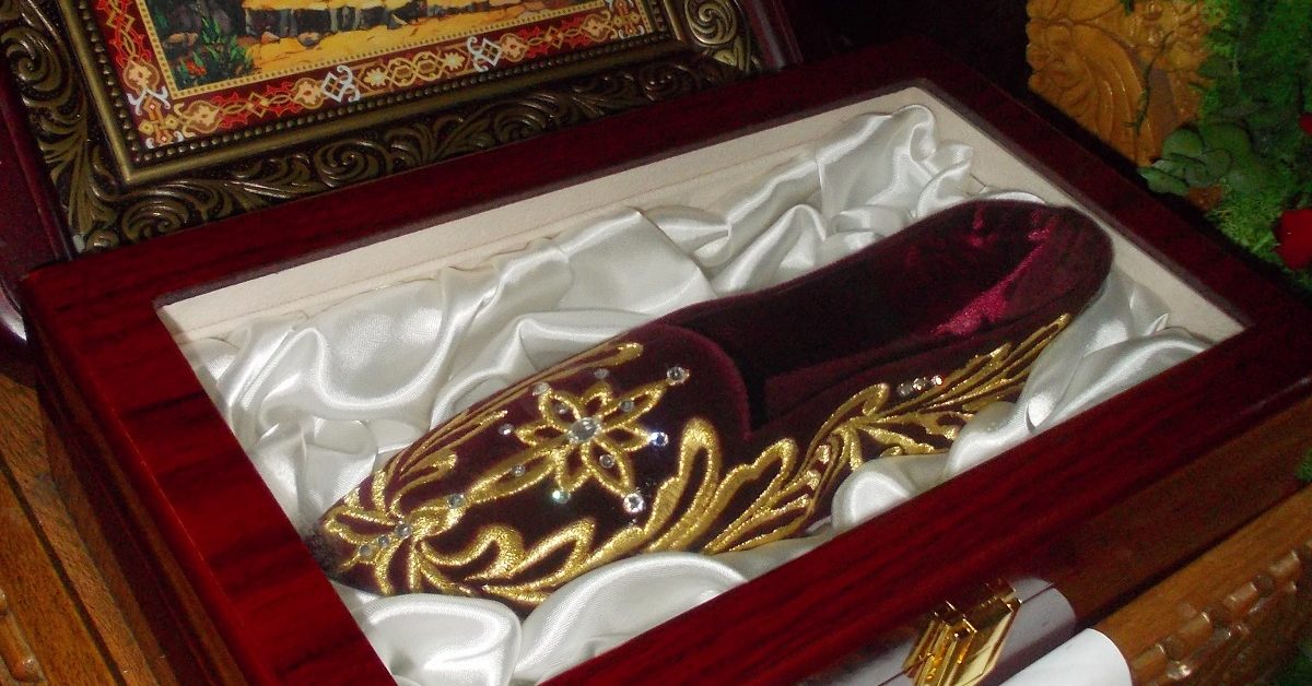 Mai rar aşa ceva! Val de reacţii pentru un… papuc – Ziarul Argeşul ...