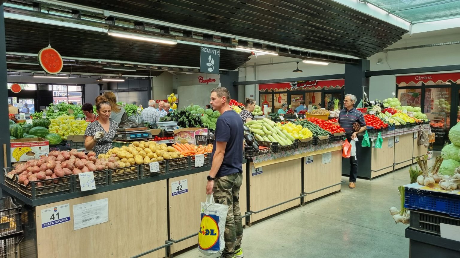 Piață ca-n UK la Pitești! – Ziarul Argeşul - ediţia online