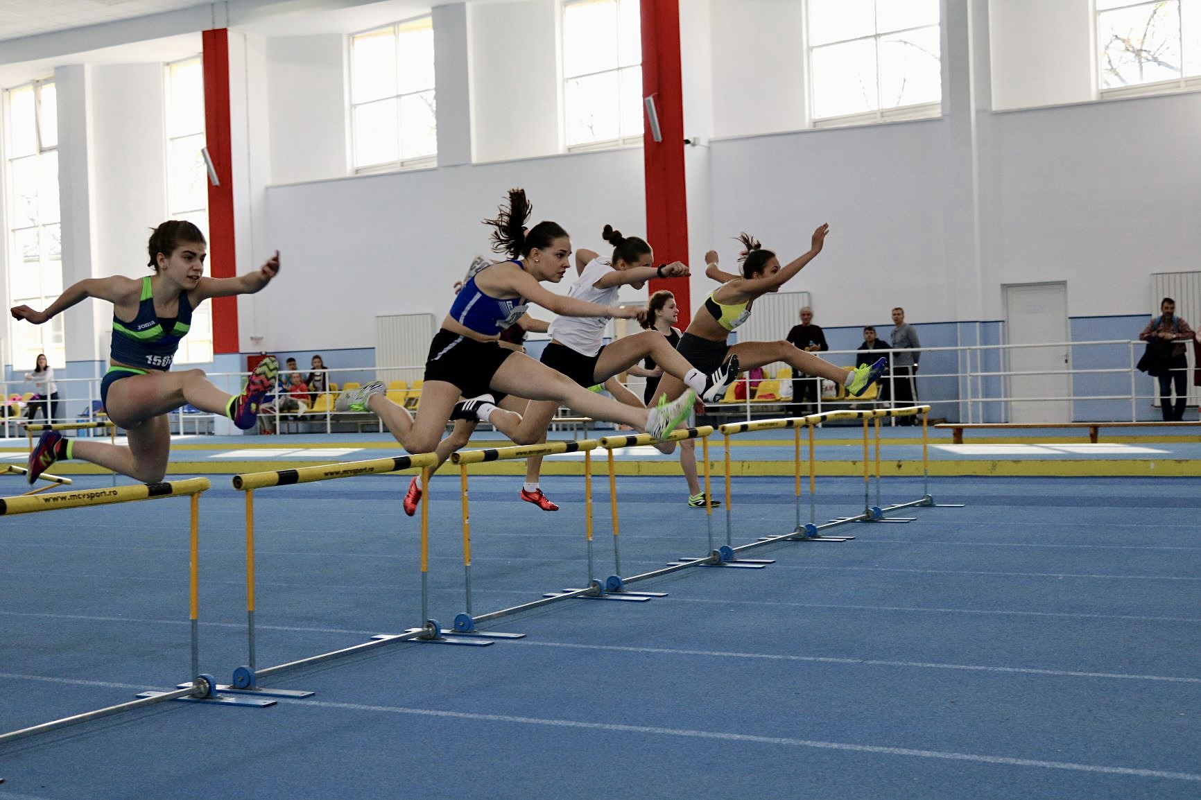 Primul Centru Olimpic de Atletism pentru Juniori din România la ...