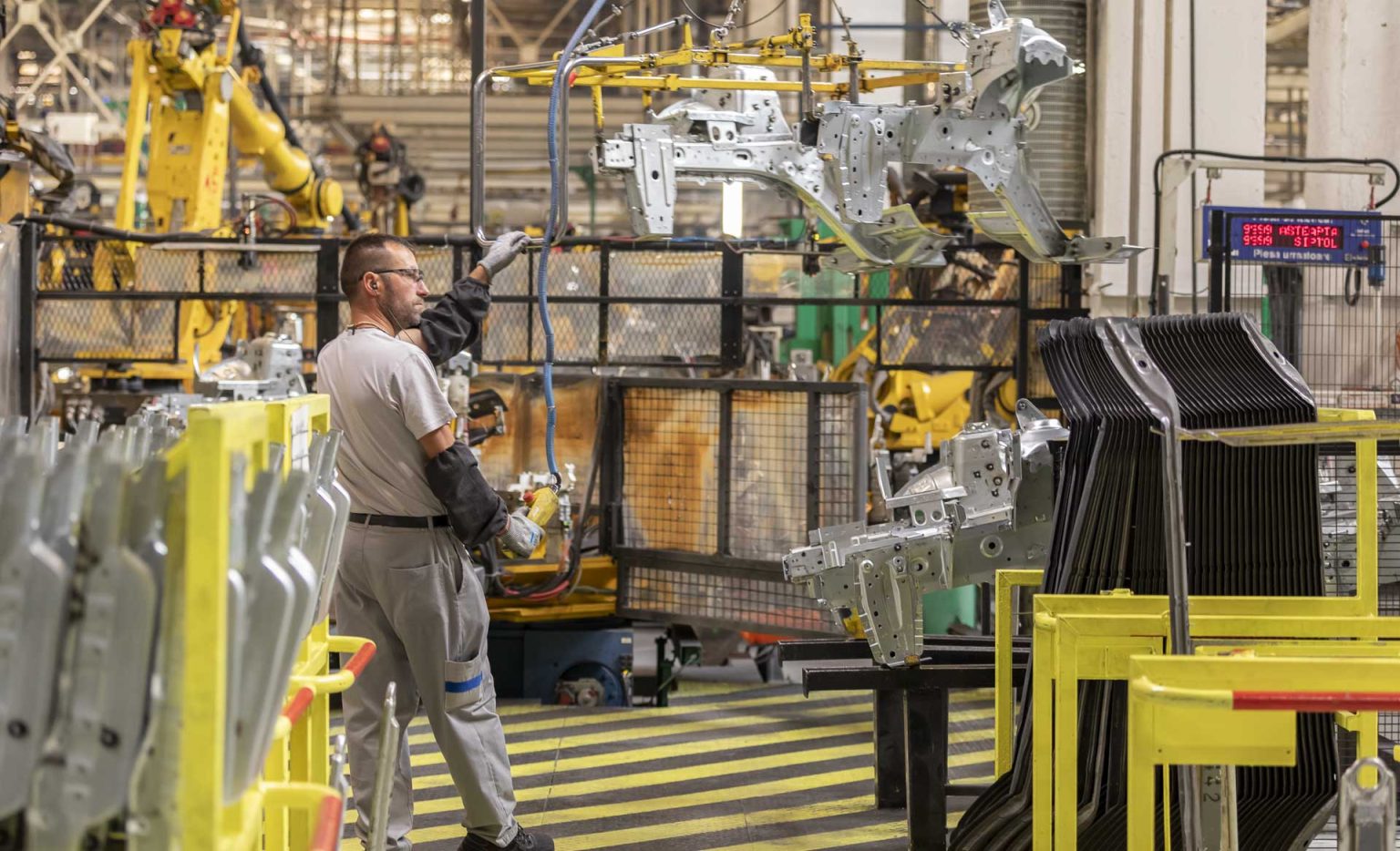 Dacia, amendată cu peste 81 milioane lei de Consiliul Concurenței. Care ...