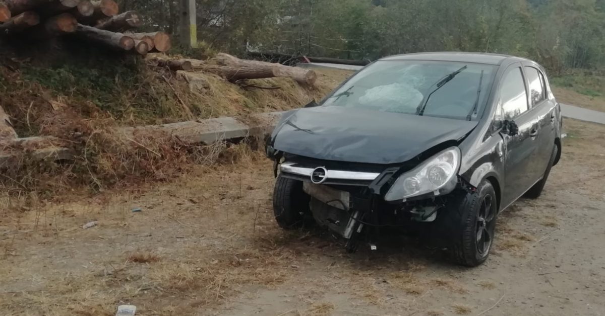 O tânără de 21 de ani a suferit multiple traumatisme, în urma unui ...