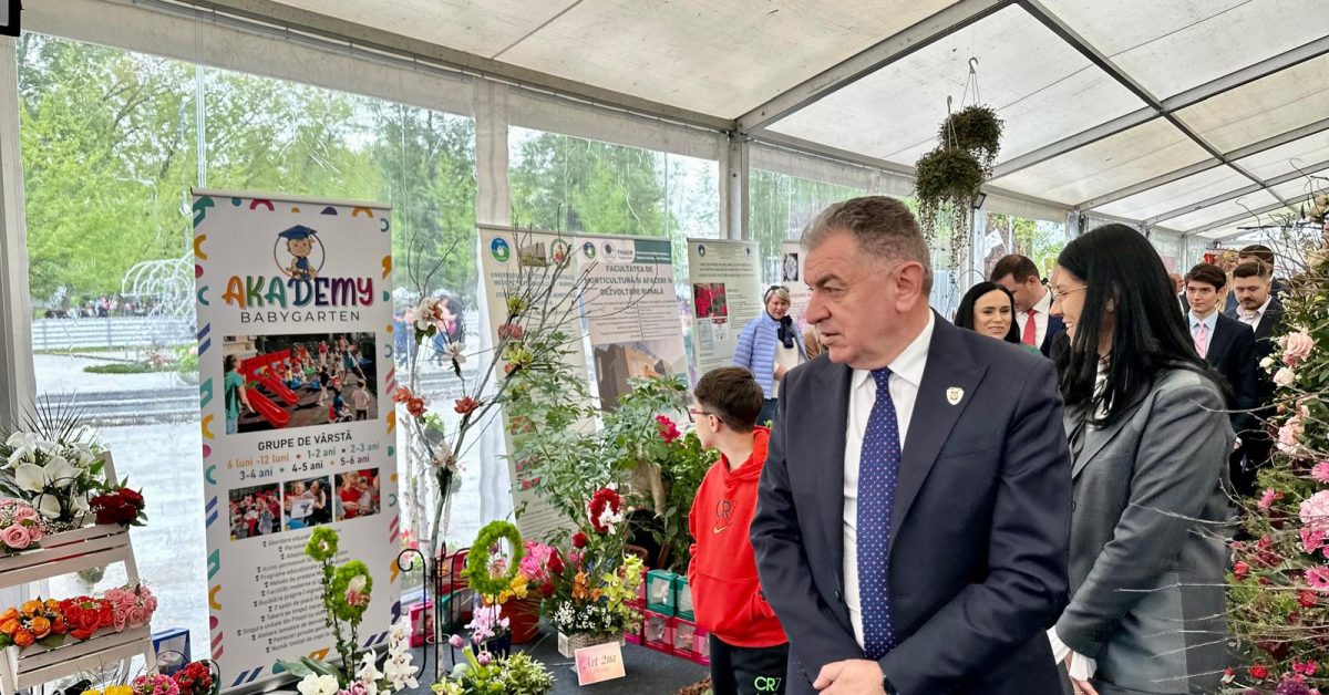 Simfonia Lalelelor, imagini spectaculoase din Parcul “Lunca Argeșului ...