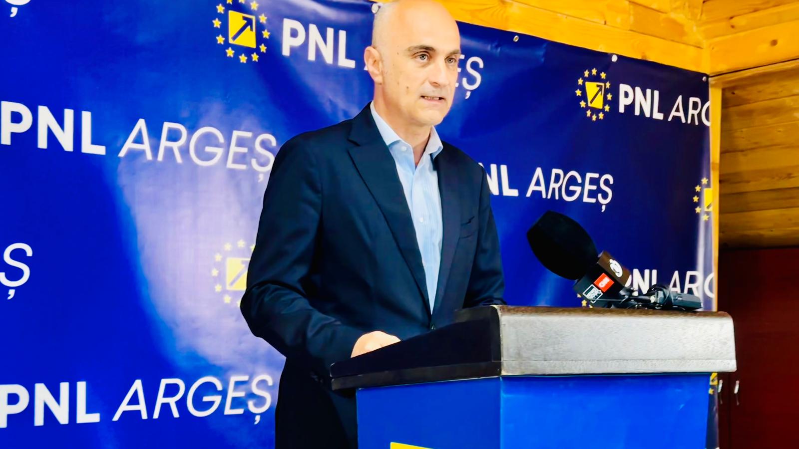 Radu Perianu, dezvăluire-șoc: “Suntem urmăriți și amenințați!” – Ziarul ...