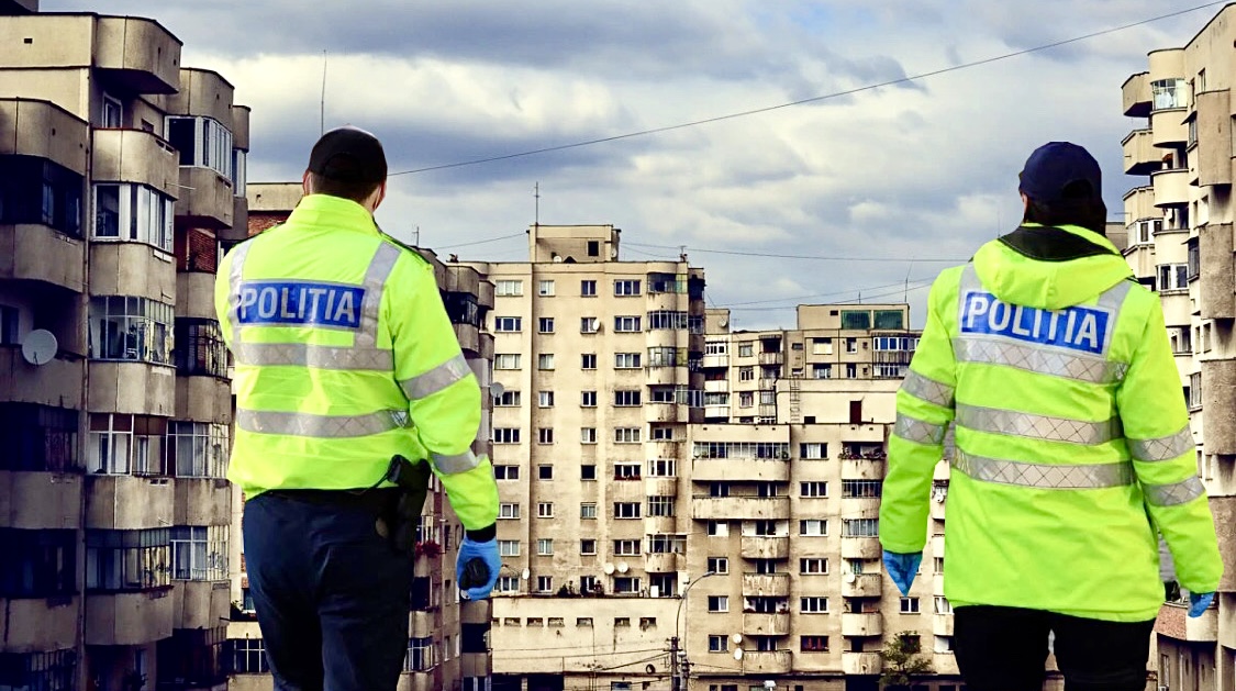 Obligație pentru românii care stau la bloc în 2025. Amendă de 3.000 lei dacă nu îi deschizi ușa