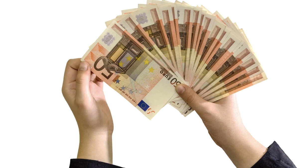 Program începând de azi, 5 februarie. Românii primesc până la 200.000 ...