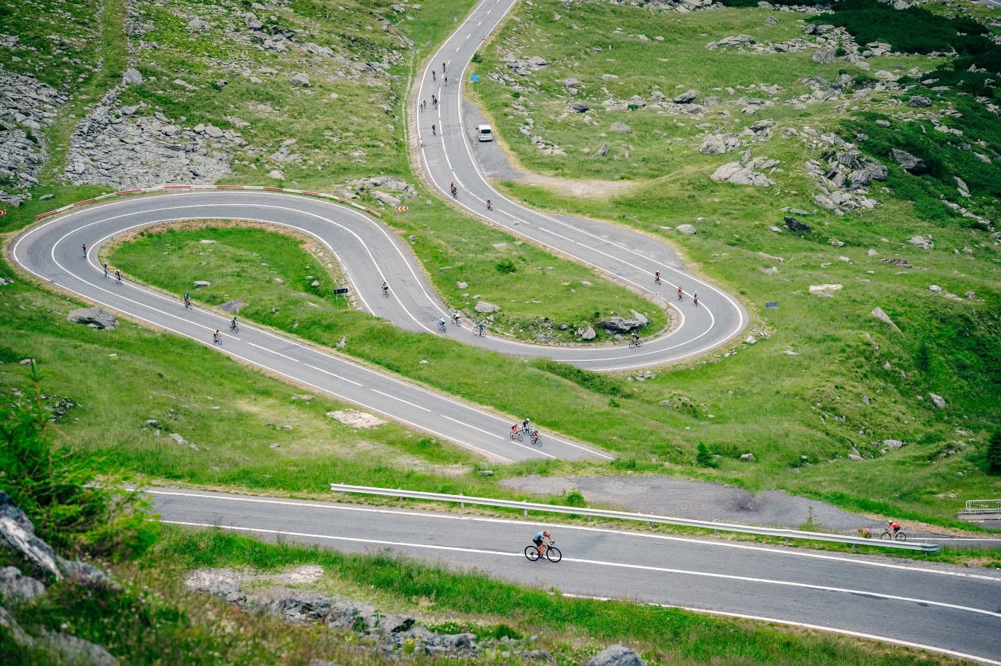 Circulație închisă pe DN 7C – Transfăgărășan vineri, 4 iulie. Turul ...