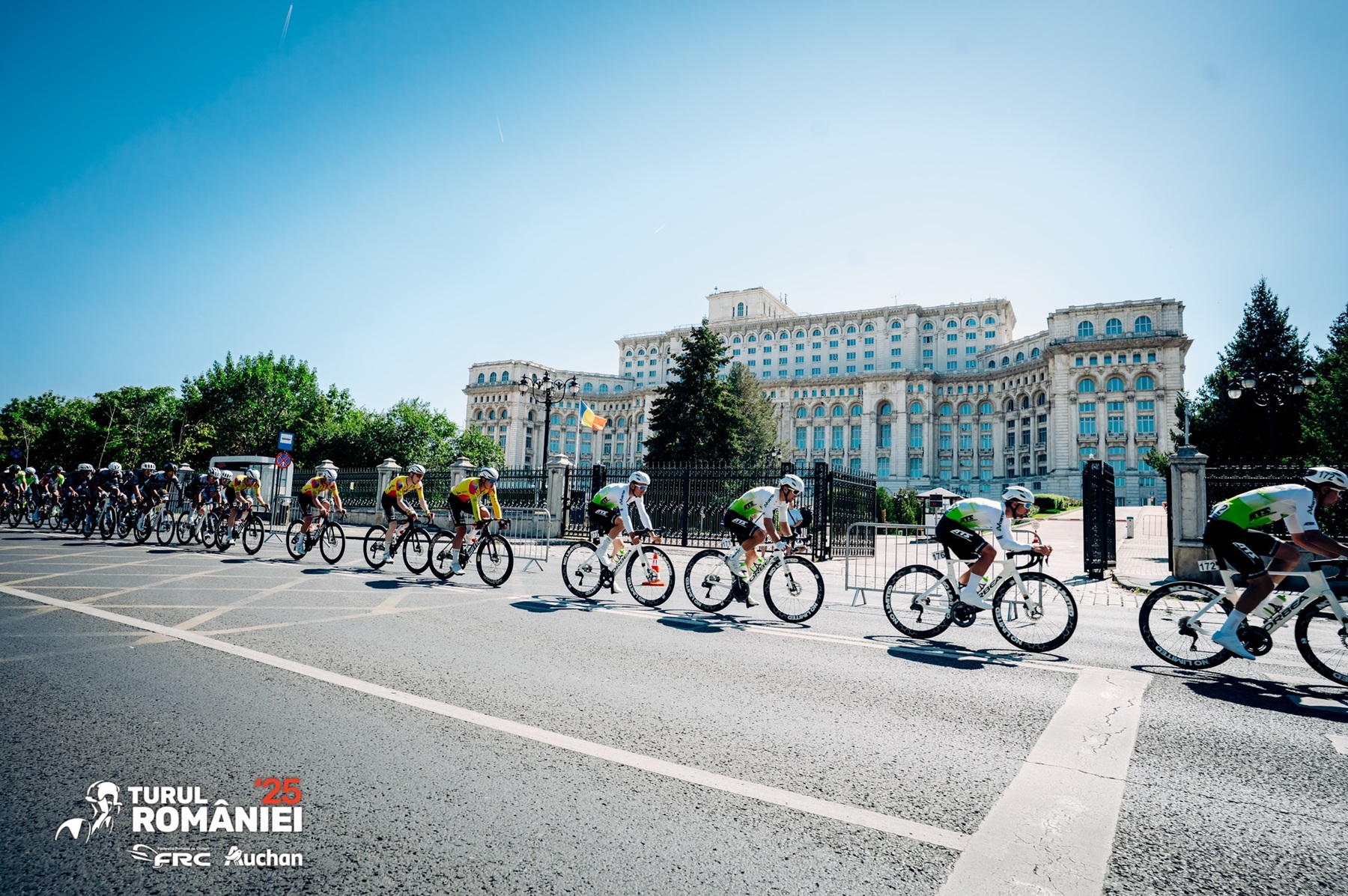 Turul României s-a terminat cu o adevărată sărbătoare ciclistă în ...