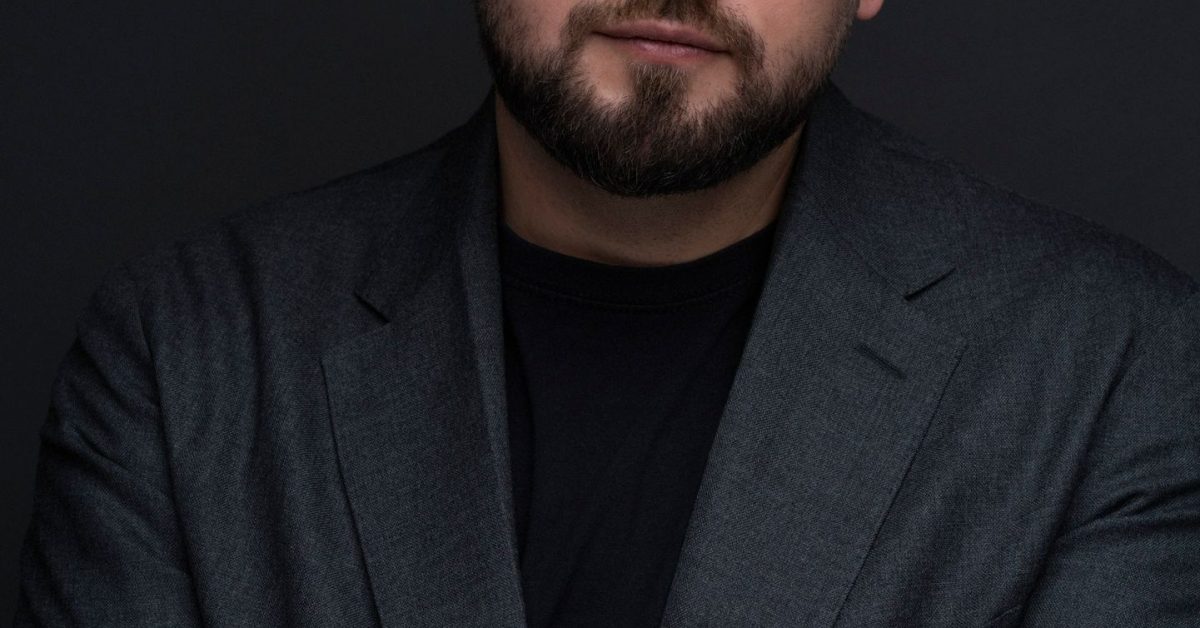 Celebru actor din România, săltat de mascați!