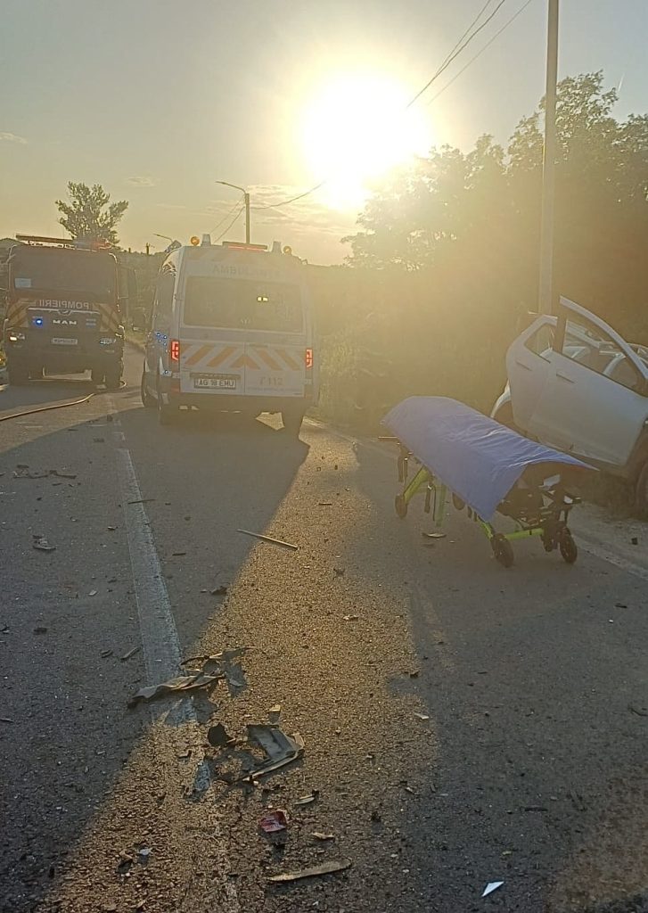 Accident grav în Argeș. Un bărbat a rămas încarcerat, iar unul dintre ...
